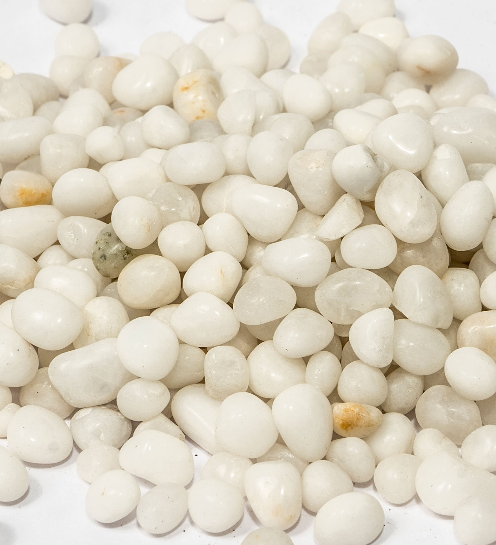 Buy White 5 Kgs Decorative Onyx Pebbles by Stone & Beyond at 50% OFF by ...