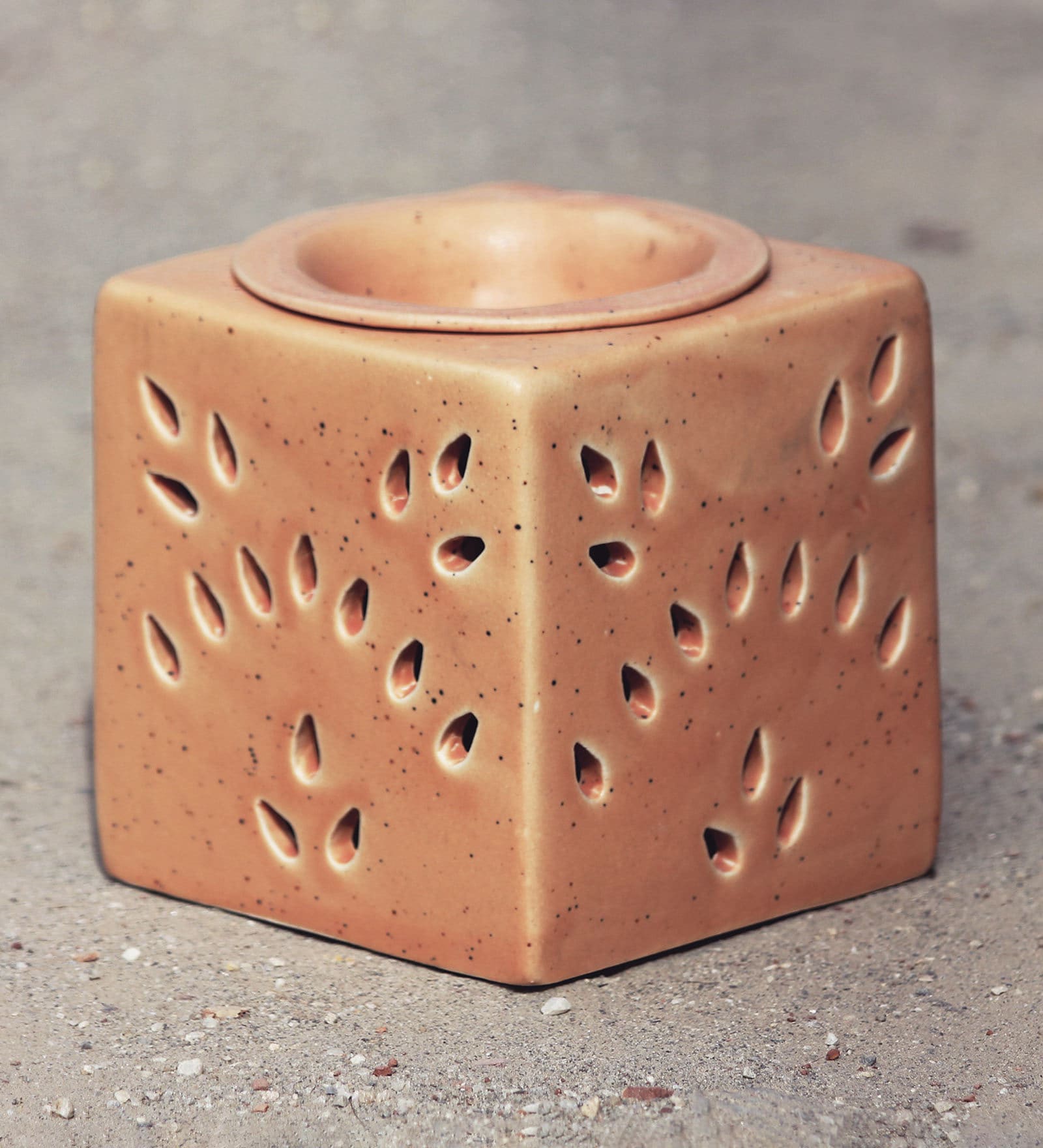 Buy Orange Ceramic Square Shape Diffusers By Brahmz at 47% OFF by ...