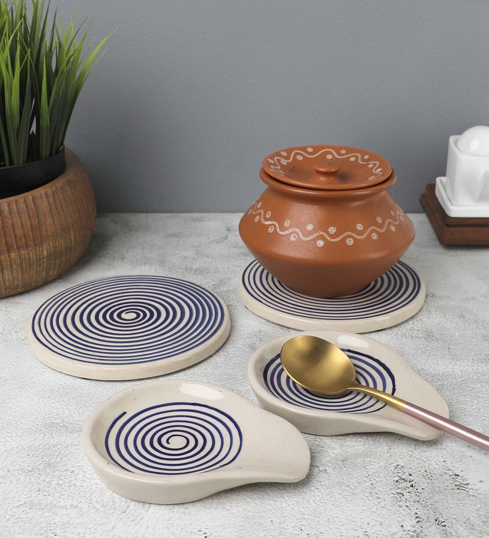 Buy Parikrama Blue Spiral (Set of 4) Ceramic Spoon Rest With Trivet by VarEesha at 30% OFF by ...