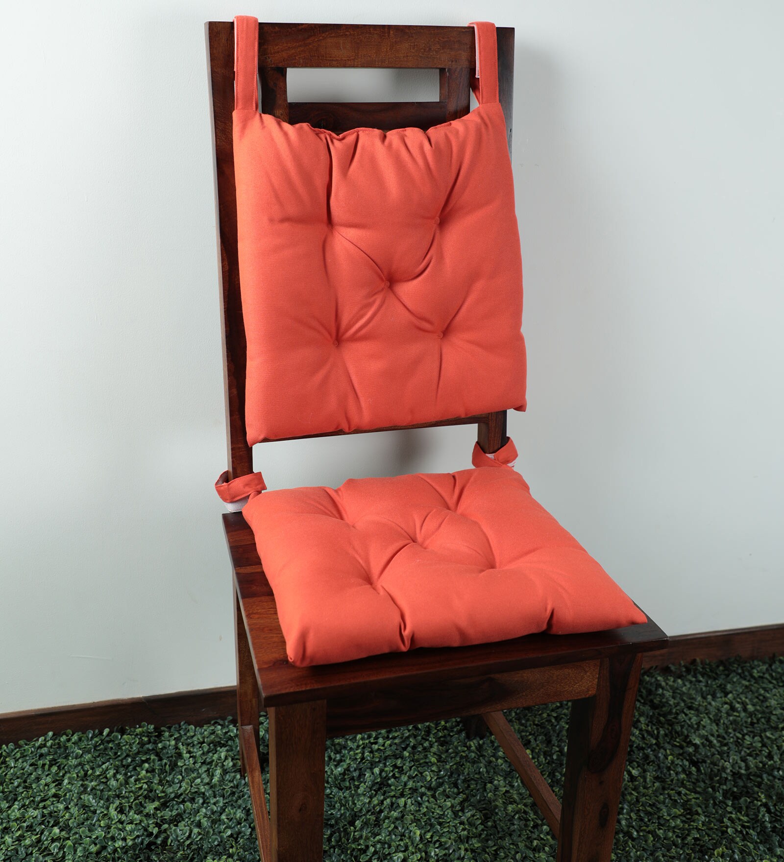 Buy Polyester 16 x 16 inches Chair Pads at 24% OFF by Lushomes | Pepperfry