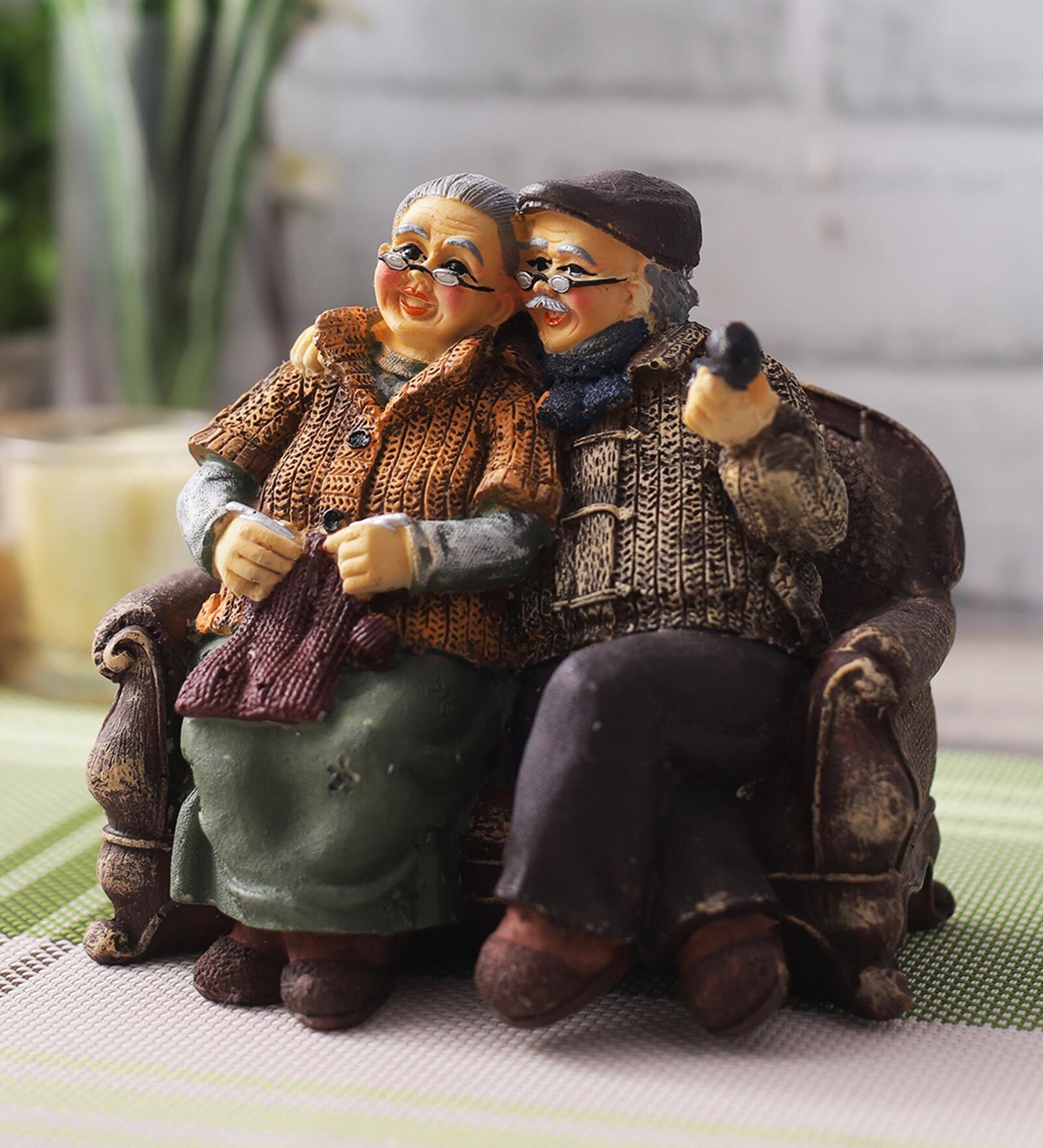 Buy Polyresin Dada Dadi Figurine at 20% OFF by CraftVatika | Pepperfry