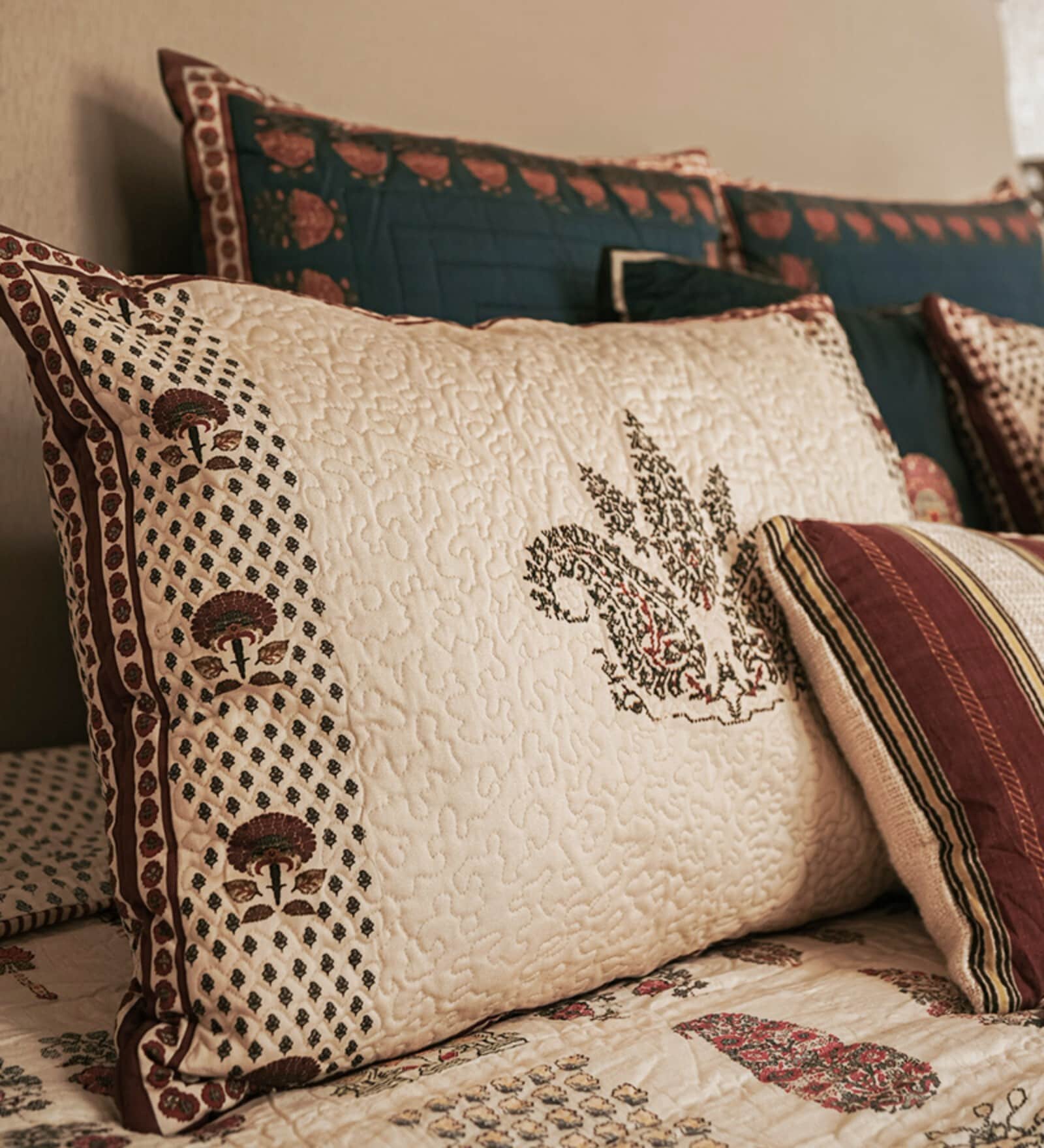 Buy Printed Kashmiri Booti Ivory Cotton Satin Pillow Sham with Filler ...