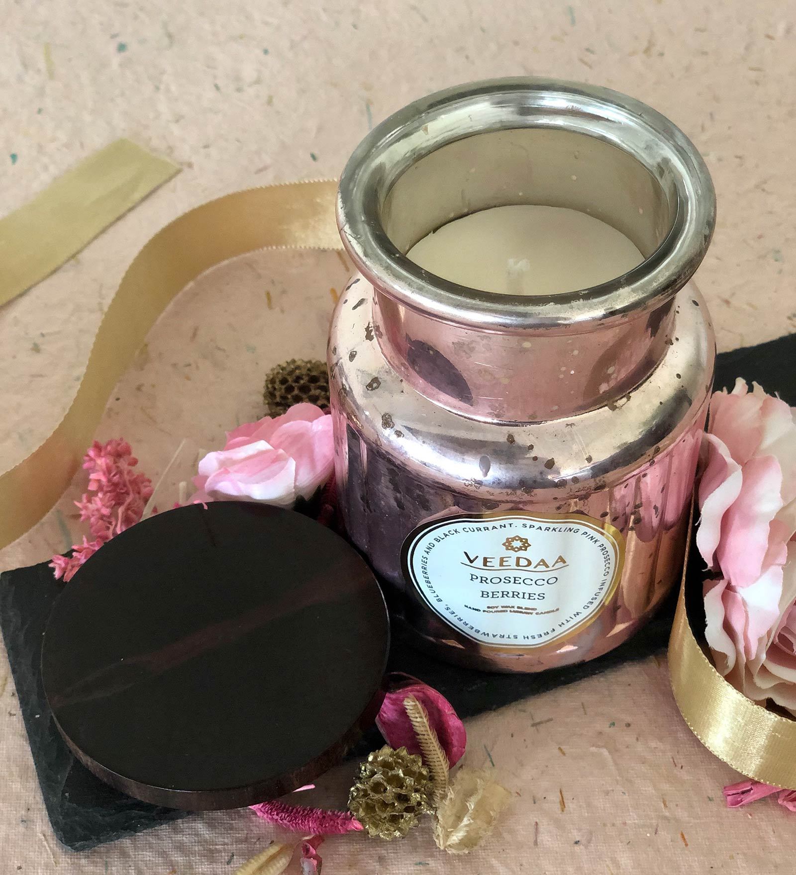 Buy Prosecco Berries Crown Glass Soy Scented Candle By Veedaa at 26% ...