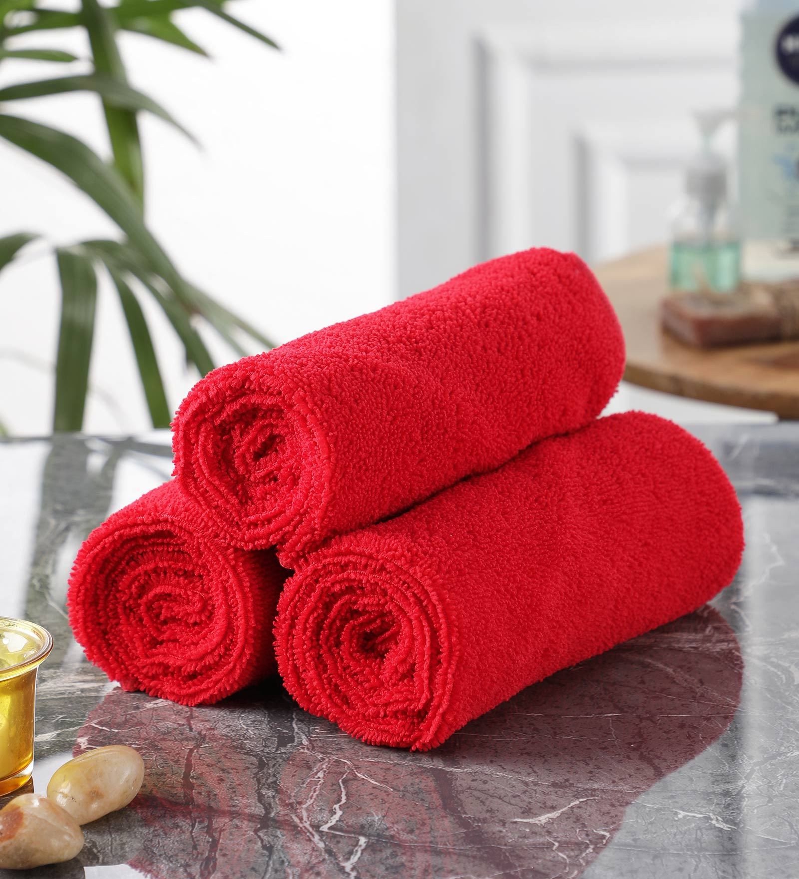 Buy Red Microfibre 250 GSM Hand Towels (Set Of 3) By Bathe & Soak at 40 ...