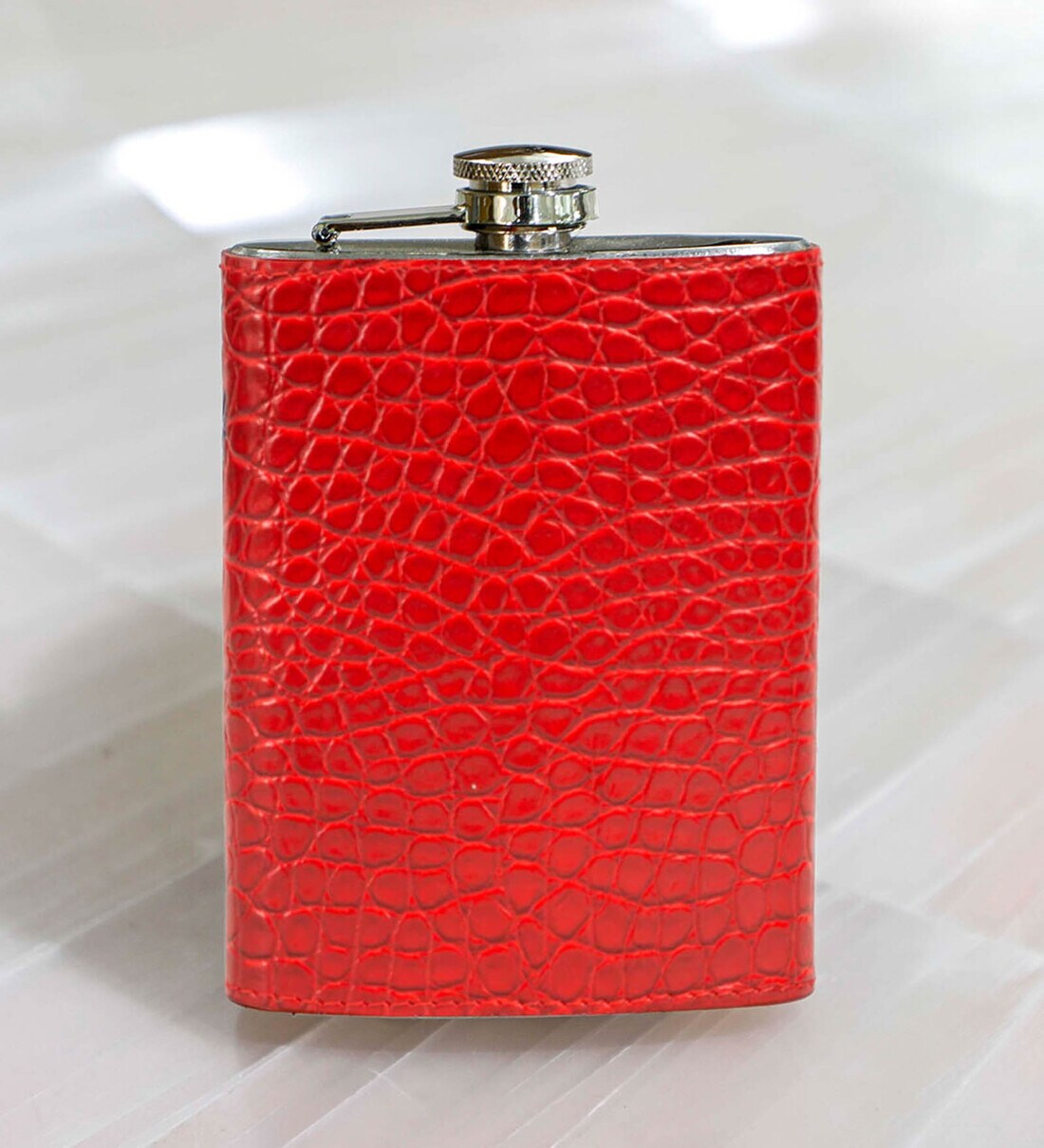 Buy Richmond 120ml Red Steel & Rexine Hip Flask by Home4U at 12% OFF by ...