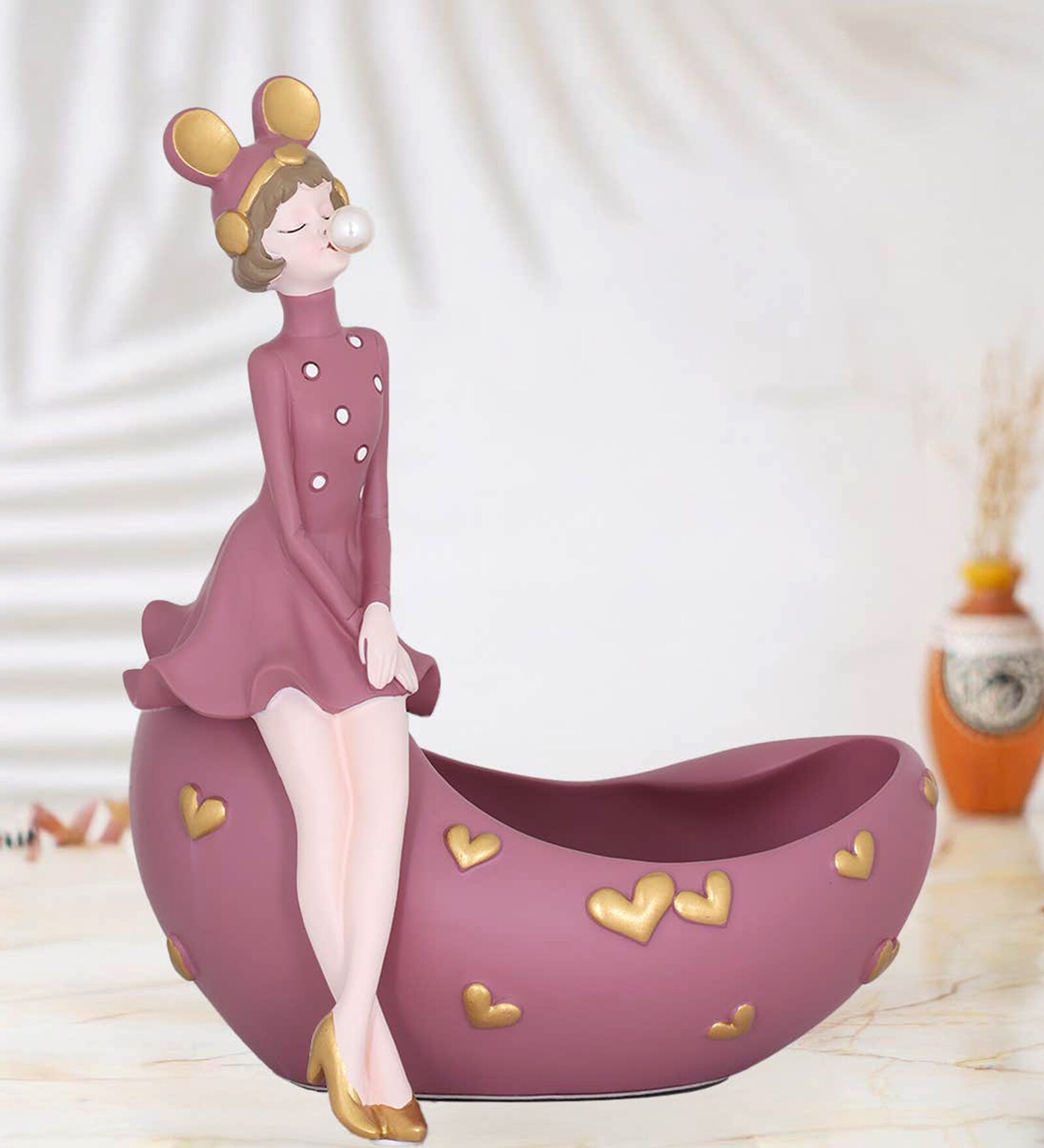 Buy Modern Lady Figurine Polyresin Multi Colour Glossy Finished Peach ...