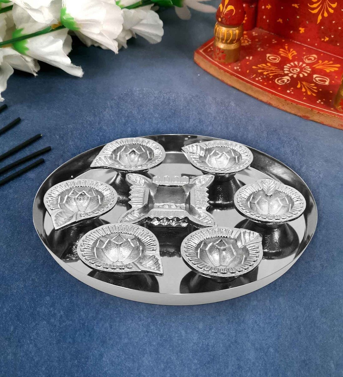 Buy Silver Diya Set With Thali For Decor And Pooja Set Of 8 at 43% OFF ...