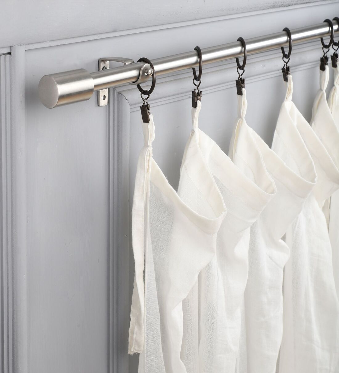 Buy Silver Iron 48 - 88 Inches Expandable Curtain Rod with Accessories ...