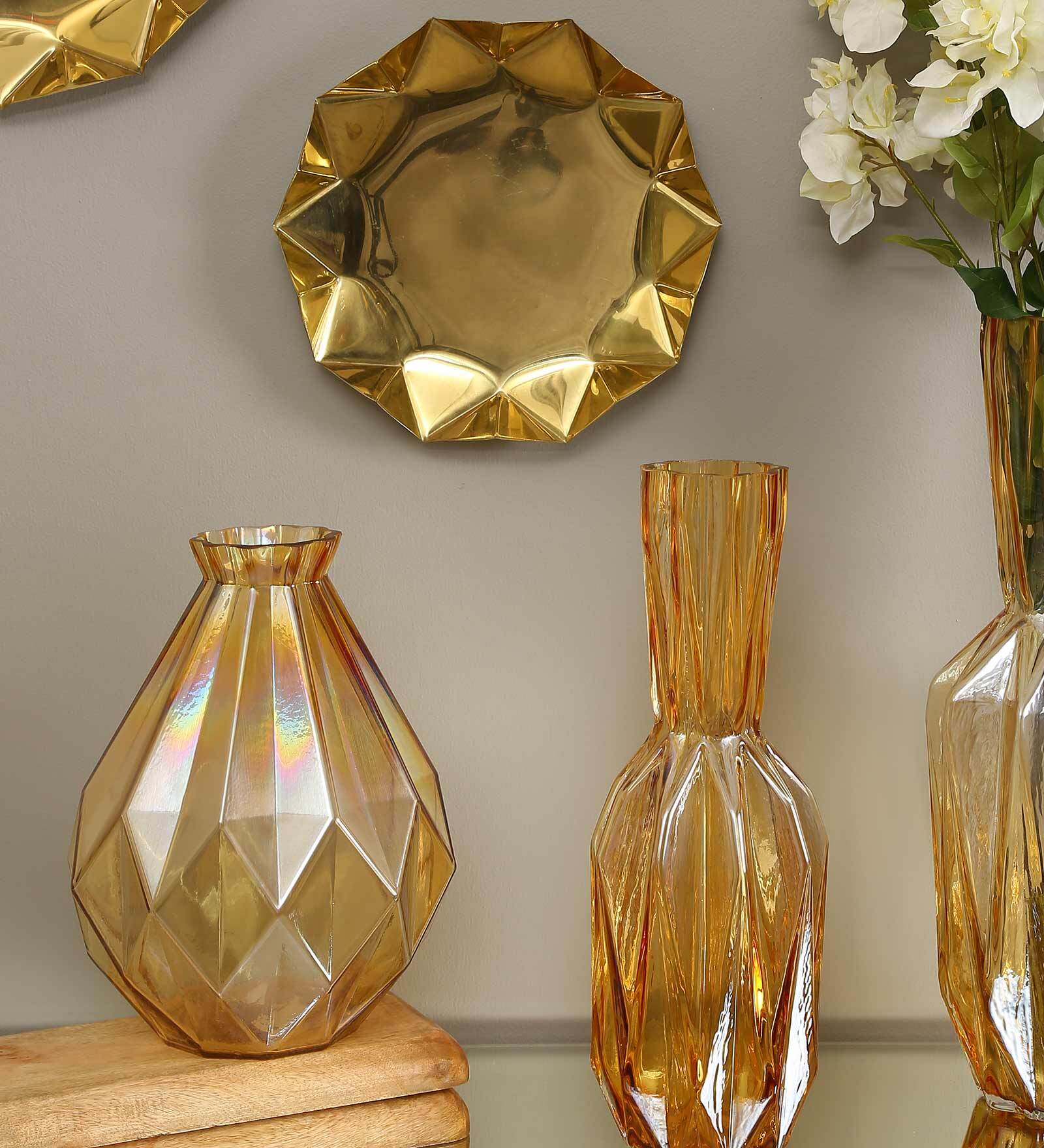 Buy Sinatra Glass Table Vase at 20% OFF by Home4U | Pepperfry