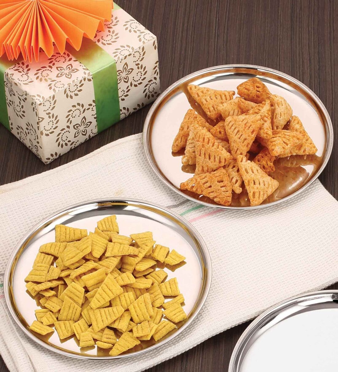 Buy High Grade Stainless Steel Quarter Plates Set of 2, 16 cm at 58% ...