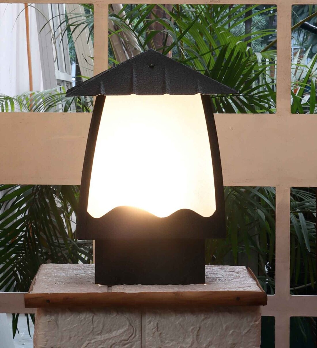 Buy SUPERSCAPE Outdoor Lighting Gate Pillar Post Lighting GL4855 by ...