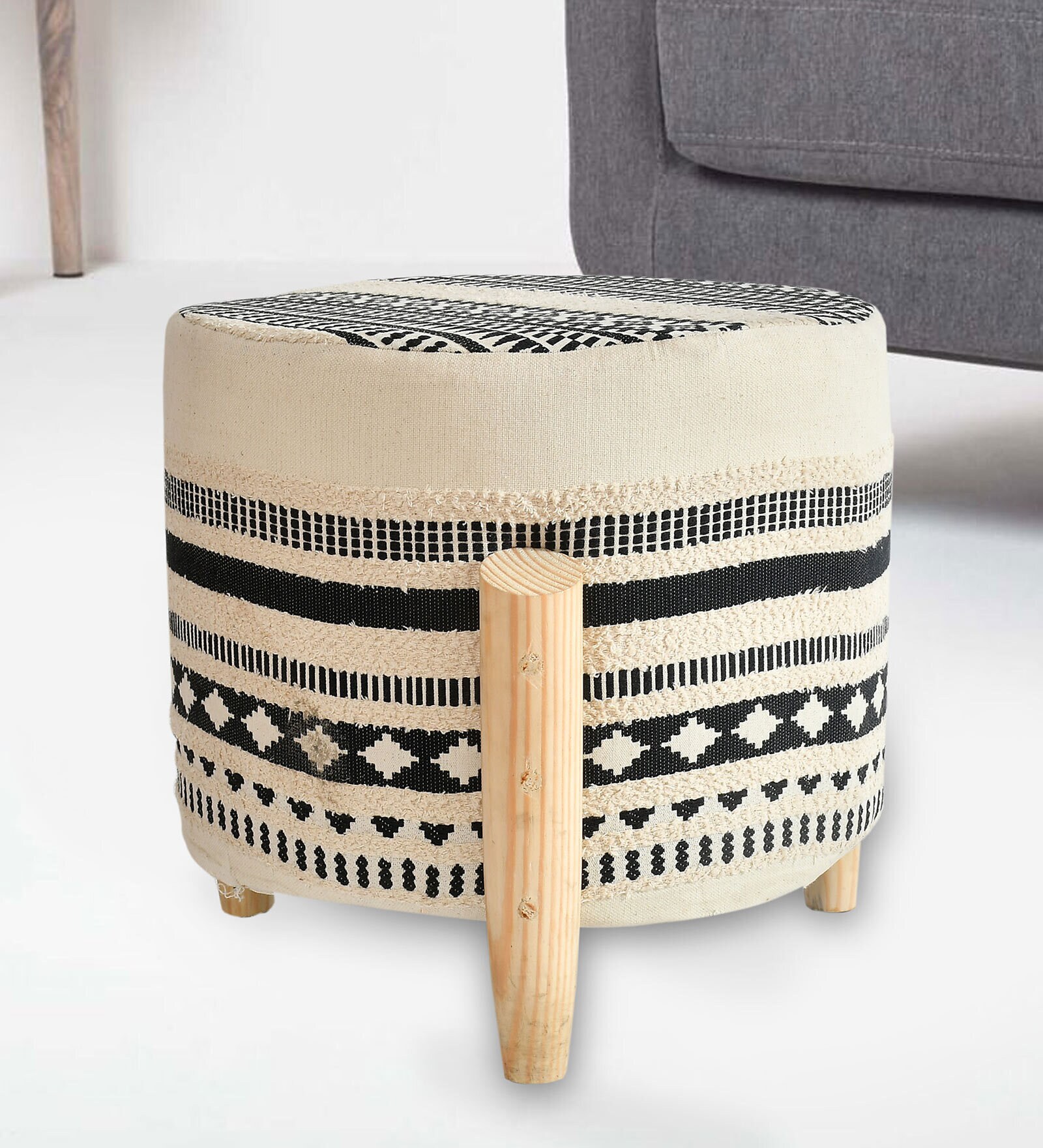 Buy Teviston Foot Stool In Black Colour at 51% OFF by COMFIDELITAS ...