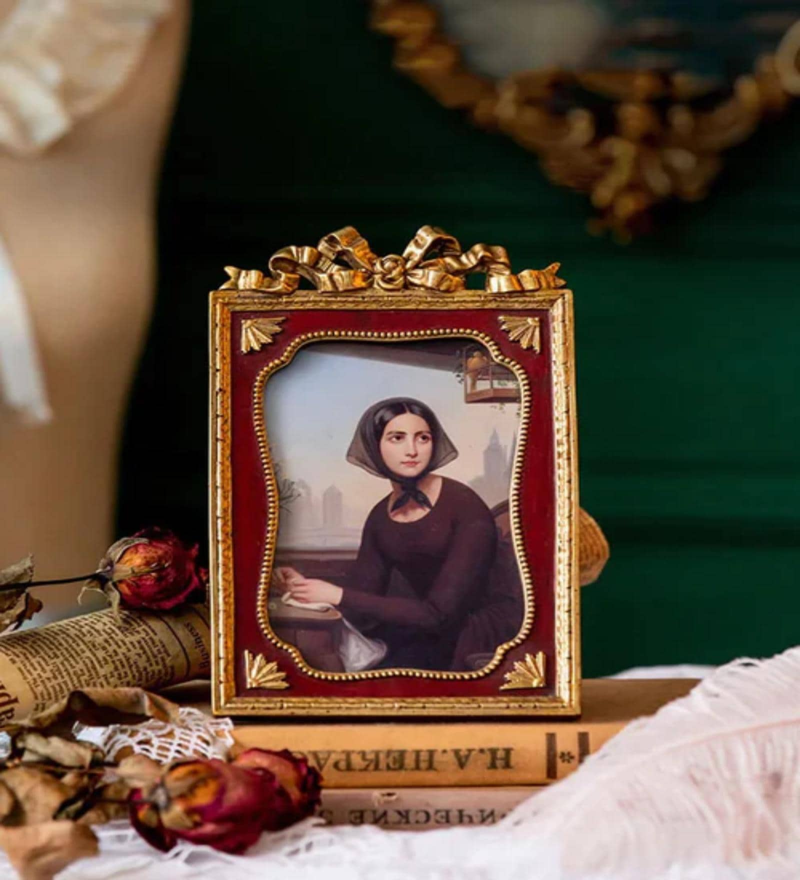 Buy Clementine Gold & Red Resin PhotoFrame at 25% OFF by The Decor Kart ...