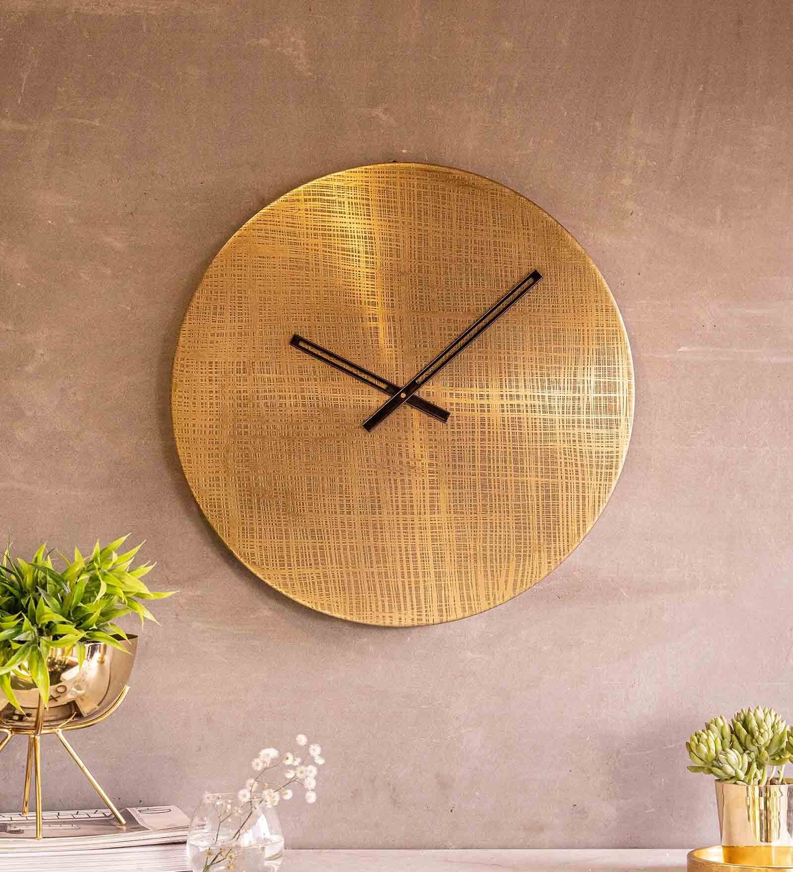 Buy Trace Gold Wall Clock By Logam at 28% OFF by Logam | Pepperfry