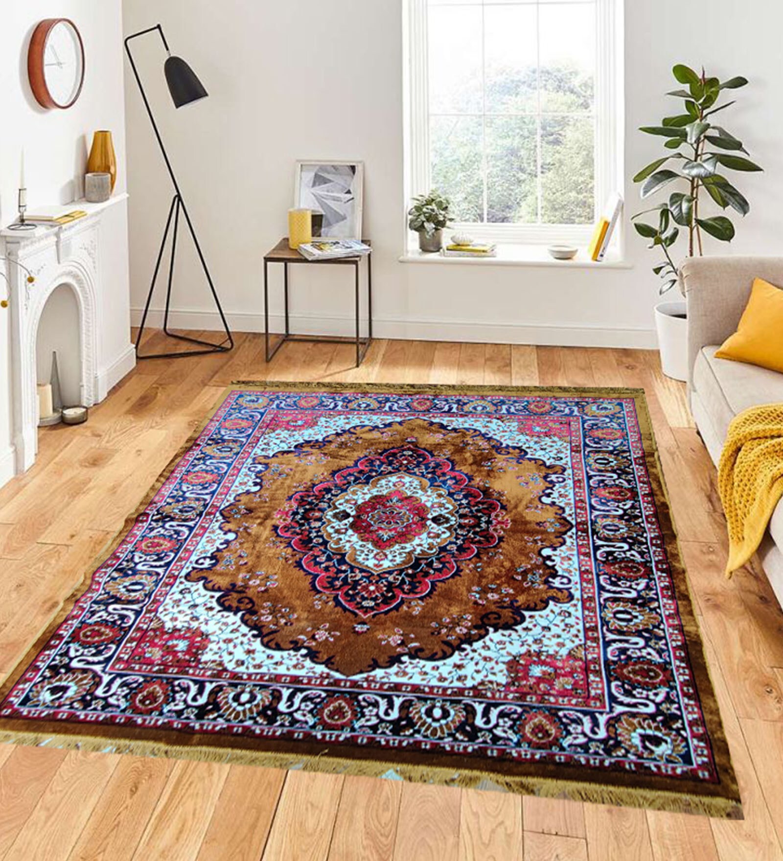 Buy Traditional Pattern Polyester Machine Made 5 X 7 Feet Carpet By ...