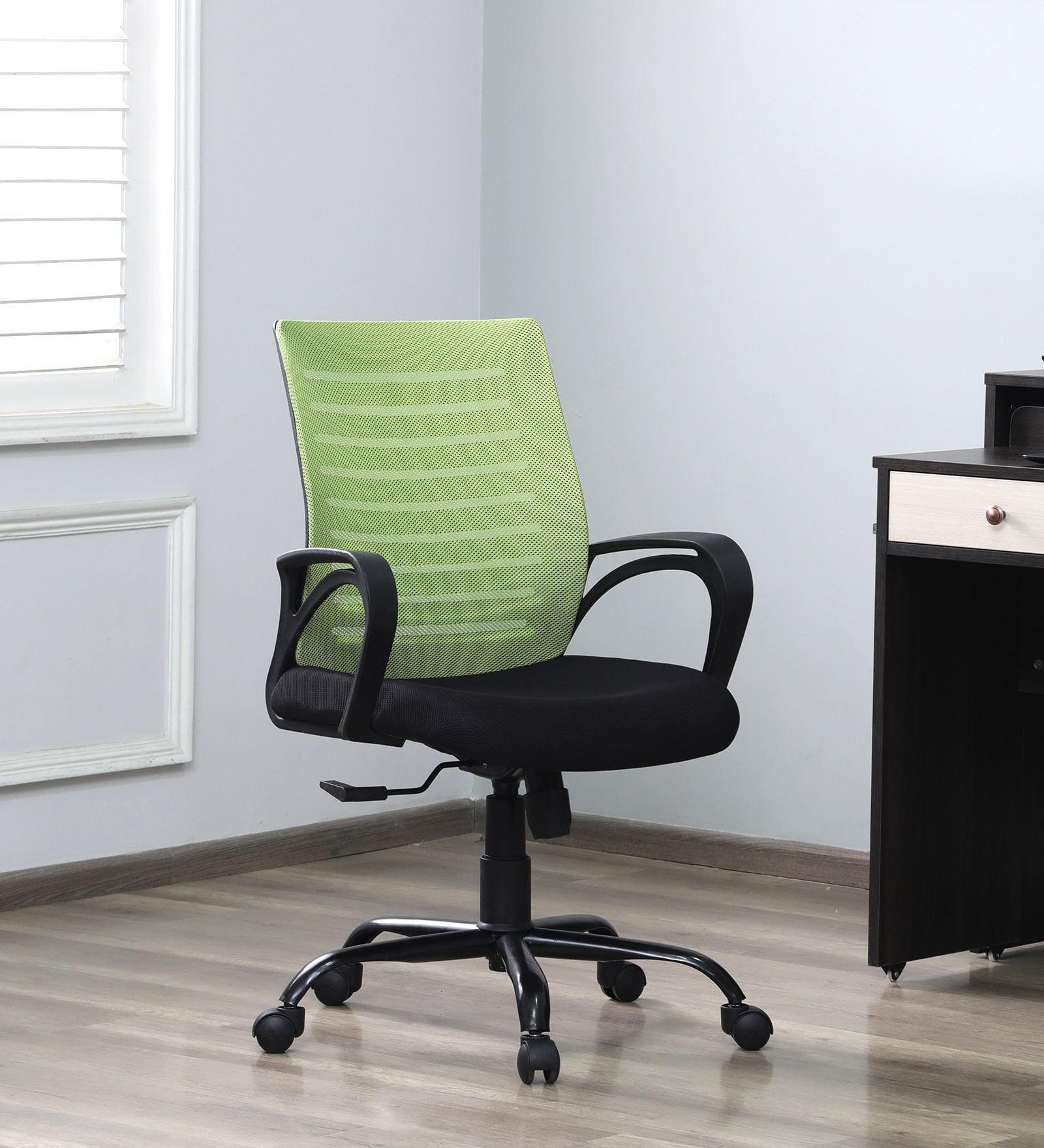 Buy Verona Breathable Mesh Ergonomic Chair in Green Colour at 60% OFF ...