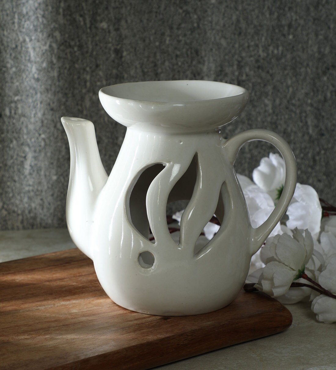 Buy Kettle Shape Tea Light Ceramic Burner By Itiha at 48% OFF by Itiha ...