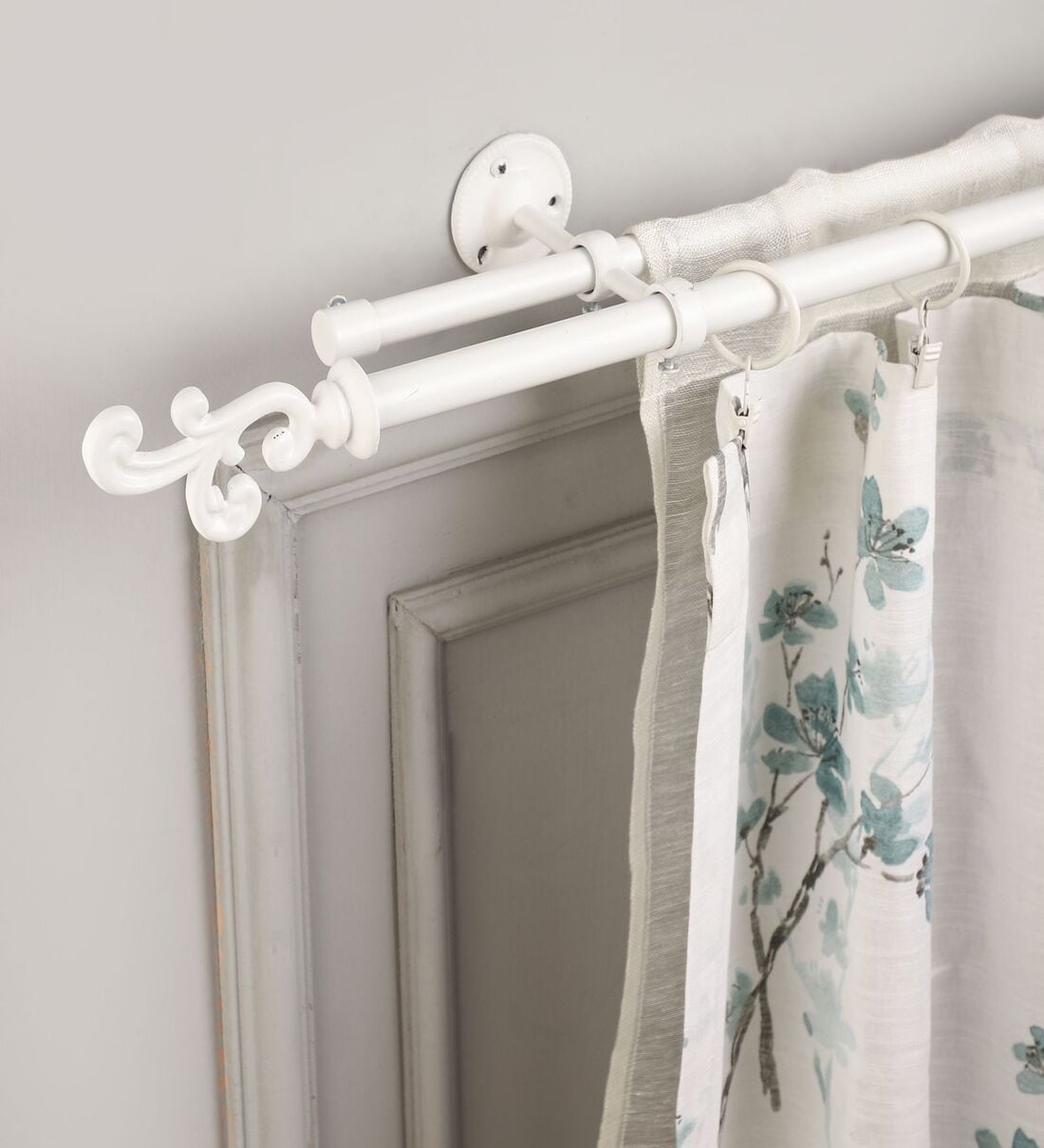 Buy White Iron 48 - 88 Inches Expandable Curtain Rod with Accessories ...