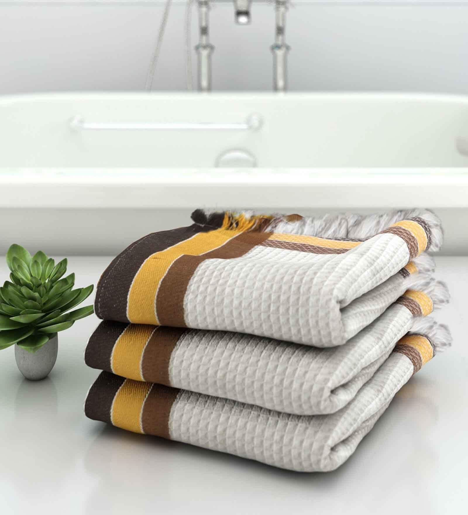 Buy White Patterned 210 GSM Cotton Bath Towels (Set of 3) by Athom ...