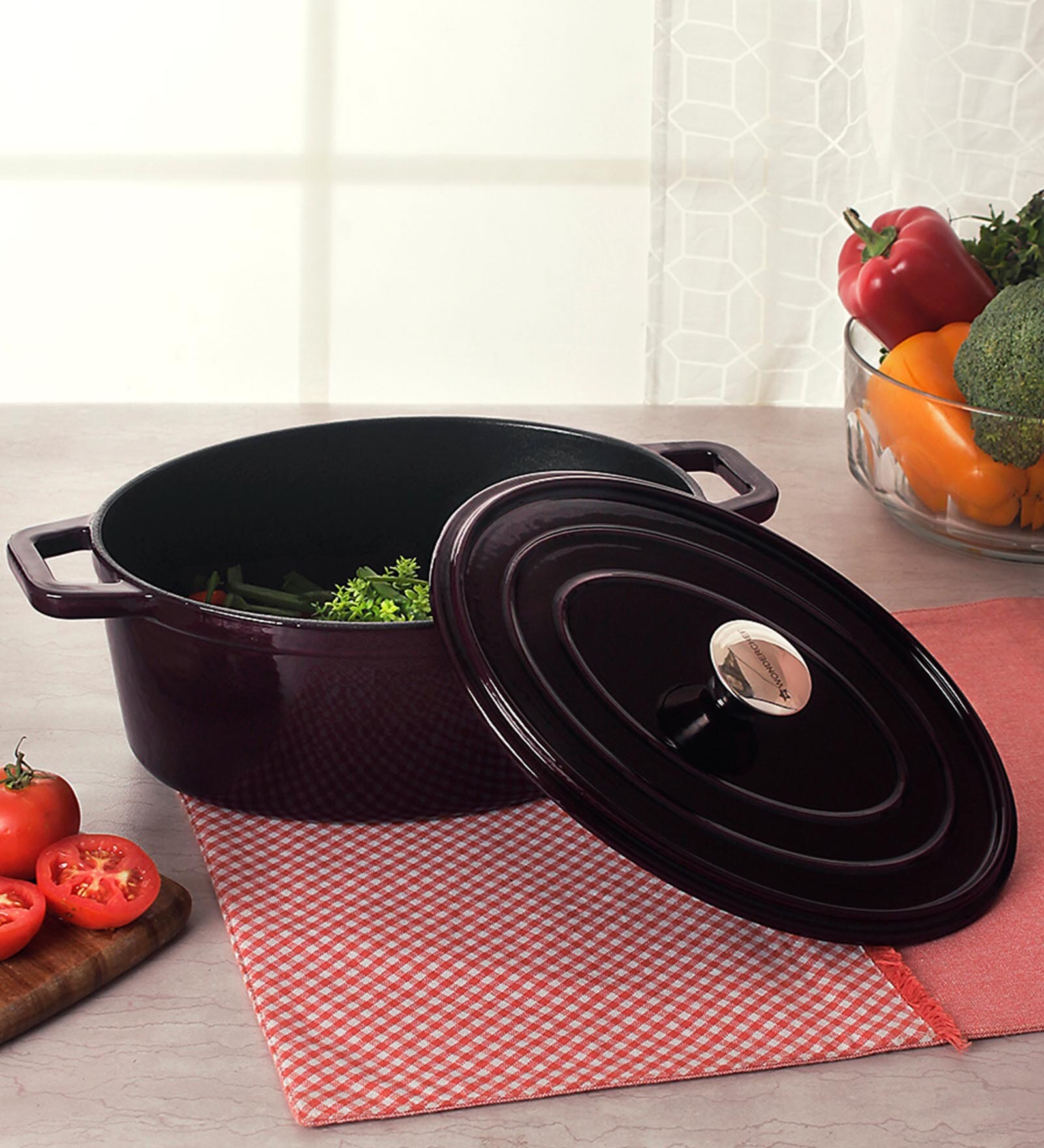 Buy Ferro Cast iron Oval Cook & Serve Pot with Lid 29Cm in Majolica Red ...