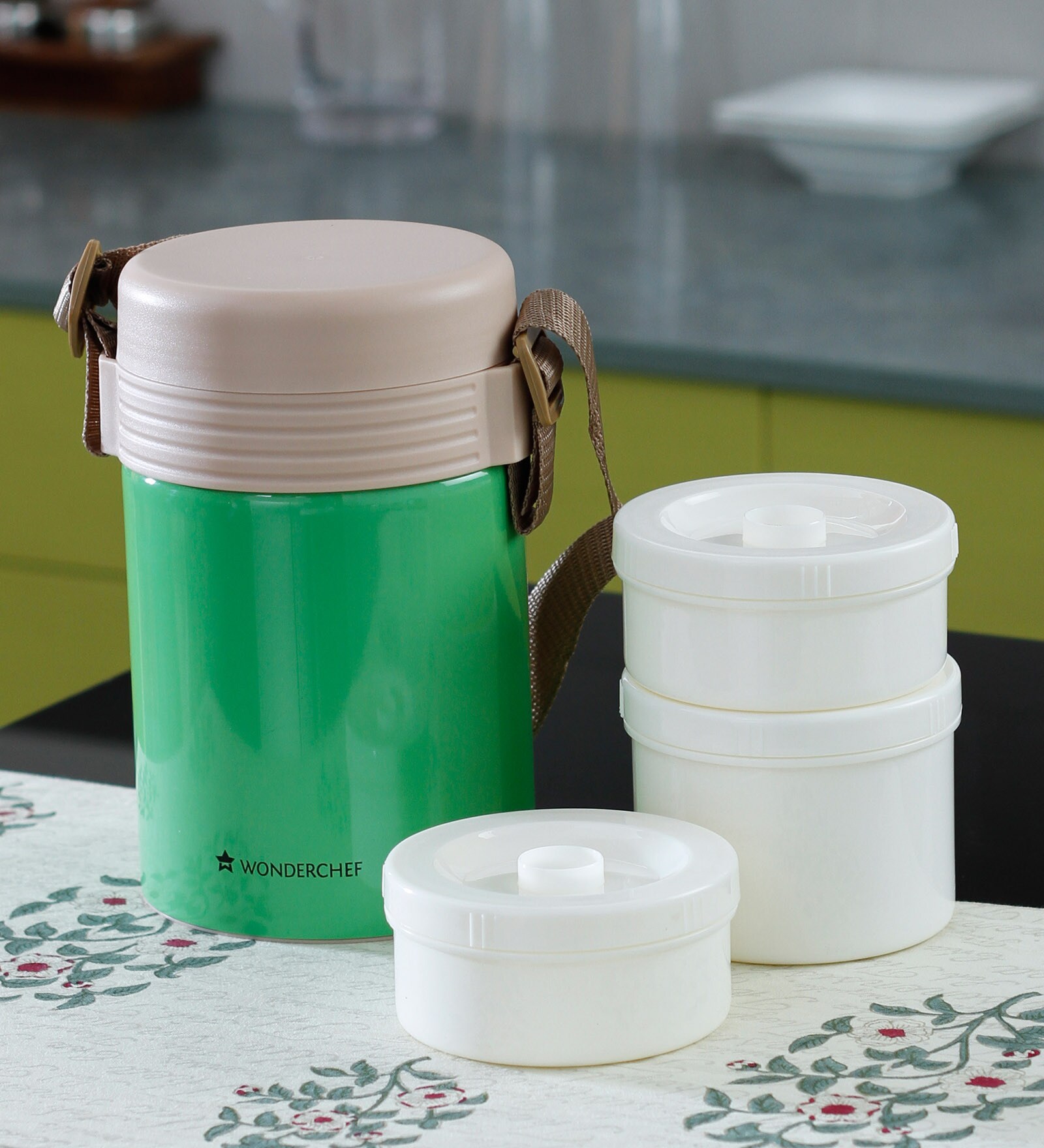 Buy Wonderchef Magic Meal Lunch Box at 15% OFF by Wonderchef | Pepperfry