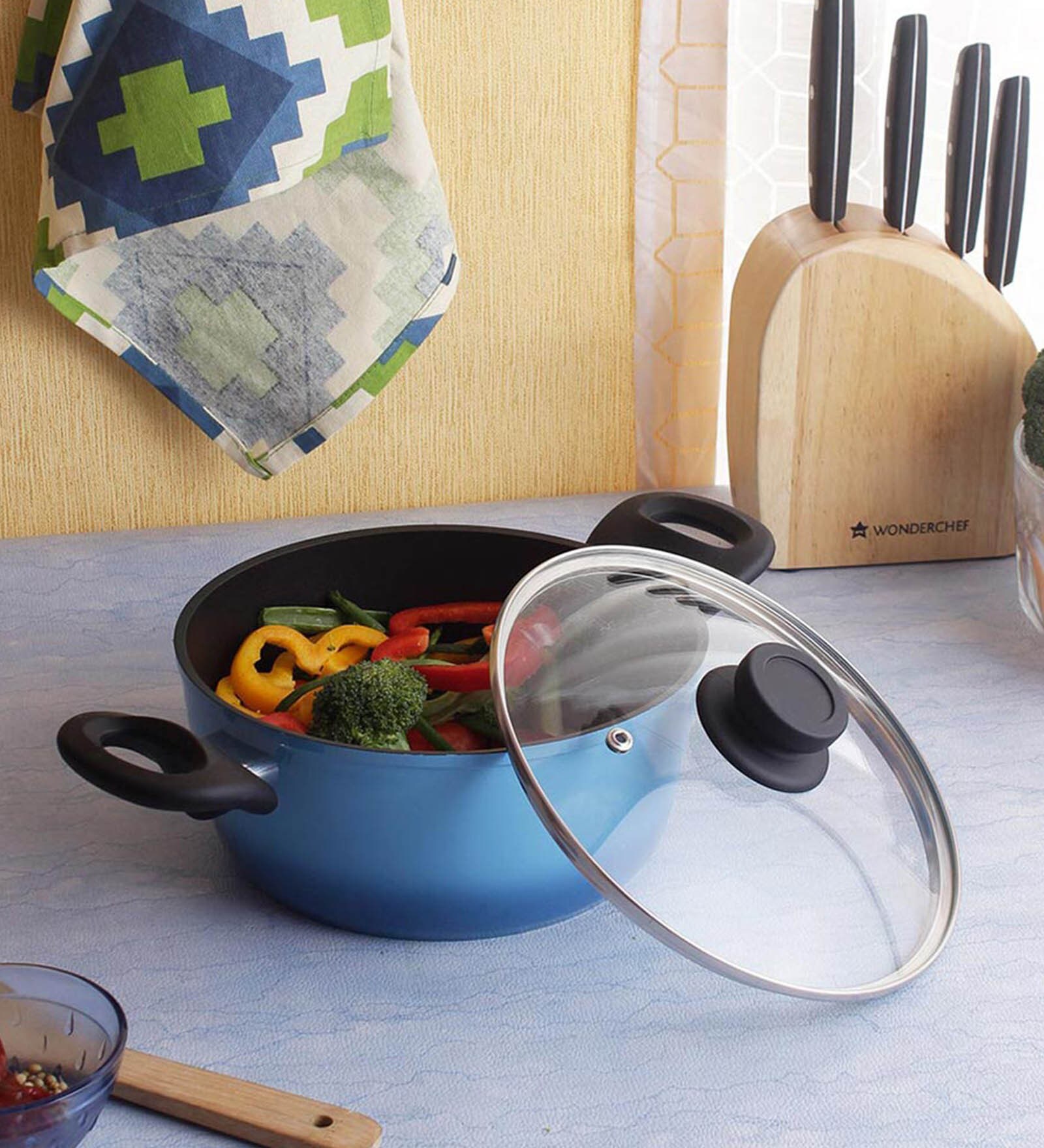 Buy Sapphire Blue Forged 20Cm Cooking Pot with Lid- 2.3 Ltr Online ...